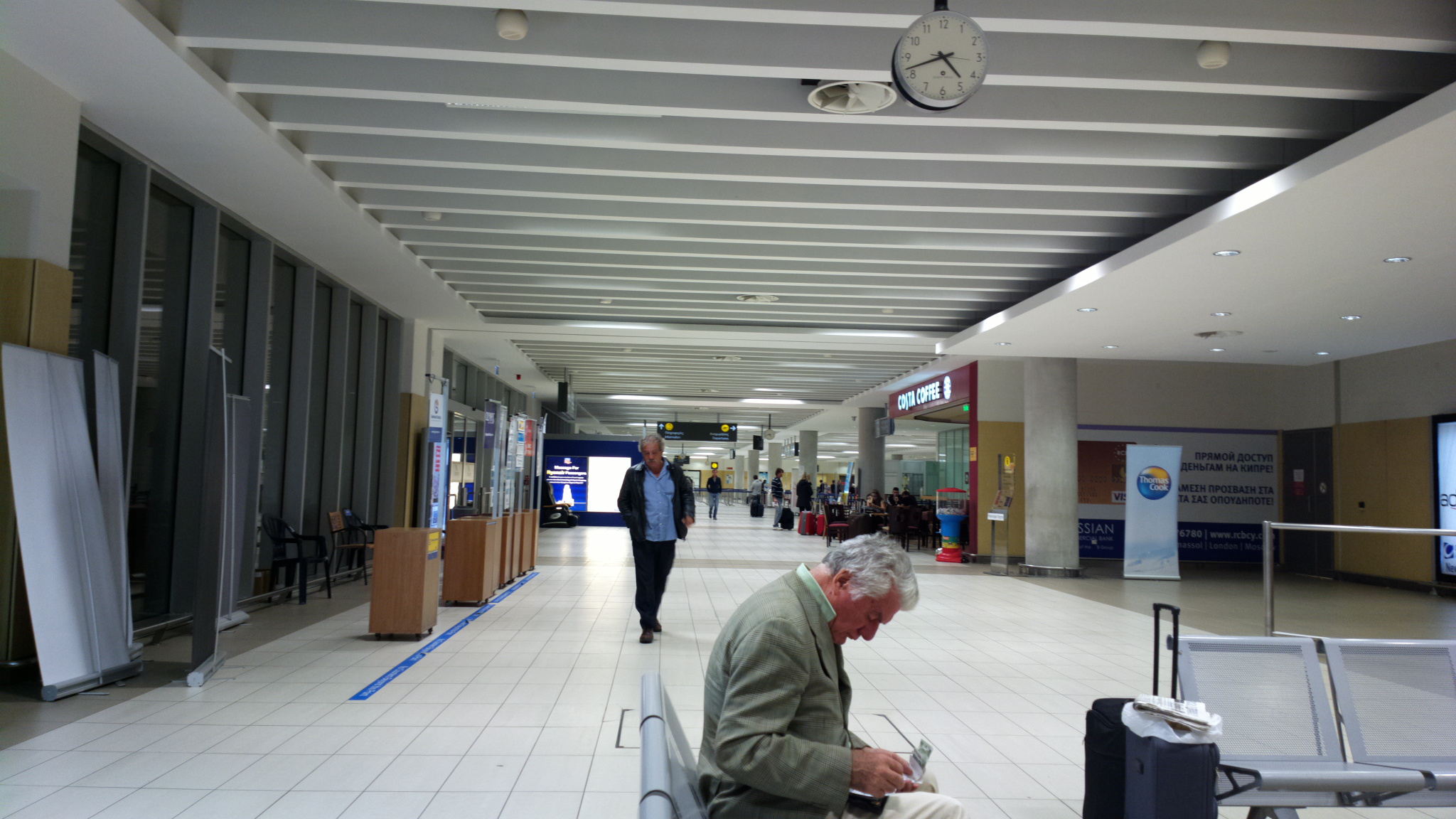 Paphos Airport Guide (PFO) - Sleeping in Airports